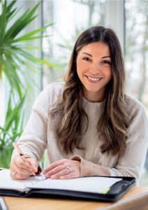 About - Laura Ellis-Woodley